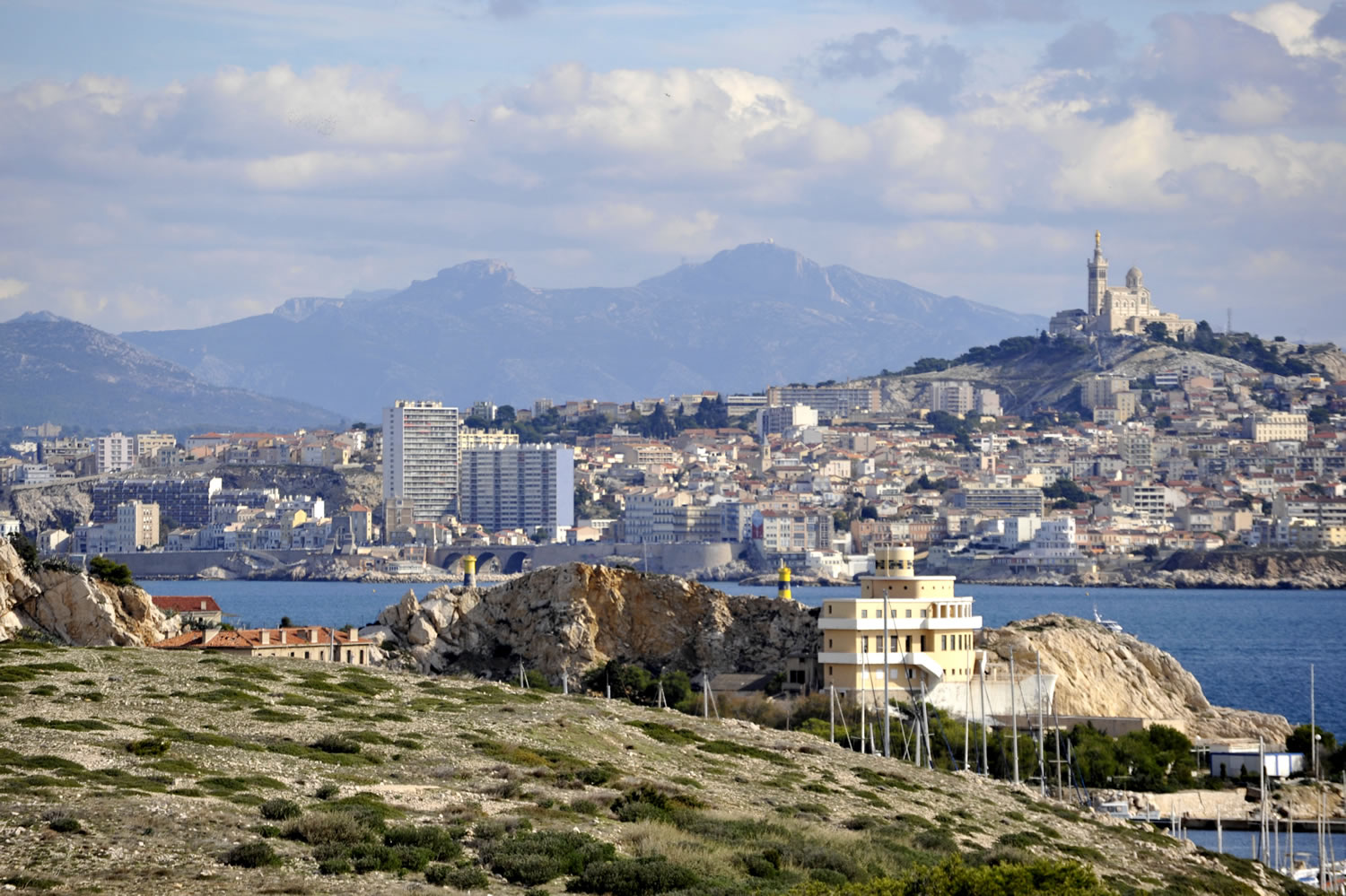 Iles du Frioul à Marseille, Photos, Histoire, Plages, Accès & Navettes