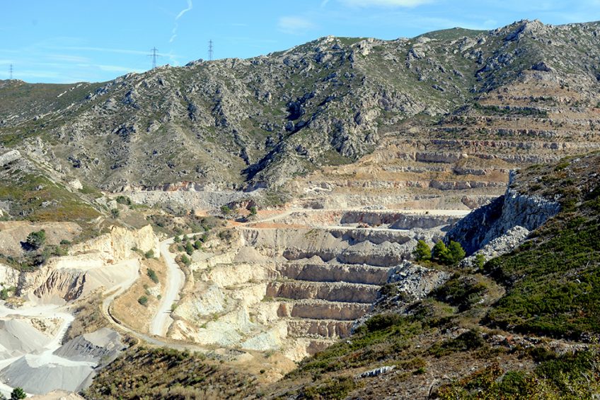 La carrière Perasso de Saint-Tronc, Colas Midi-Méditerranée, Marseille
